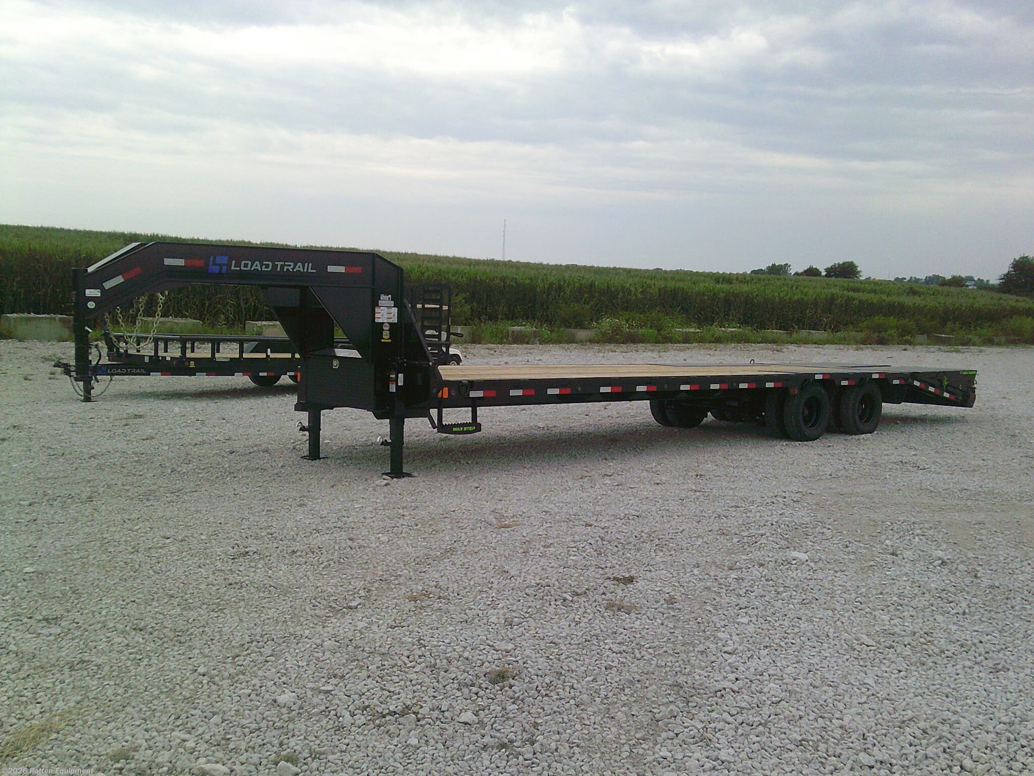 2026 Load Trail GP 102" x 32' Low-Pro GN Trailer 25K