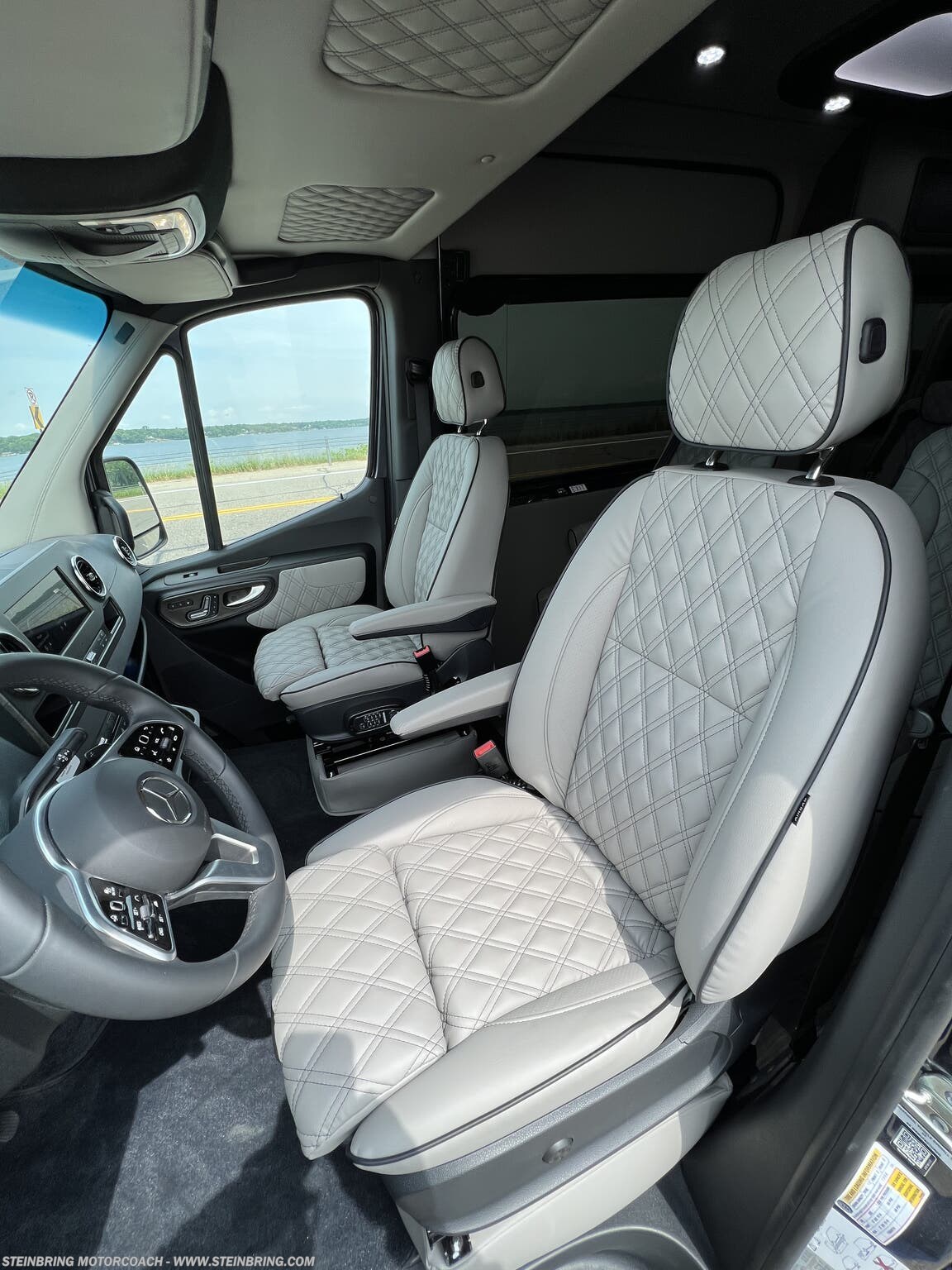 2023 Midwest Luxe Cruiser D6