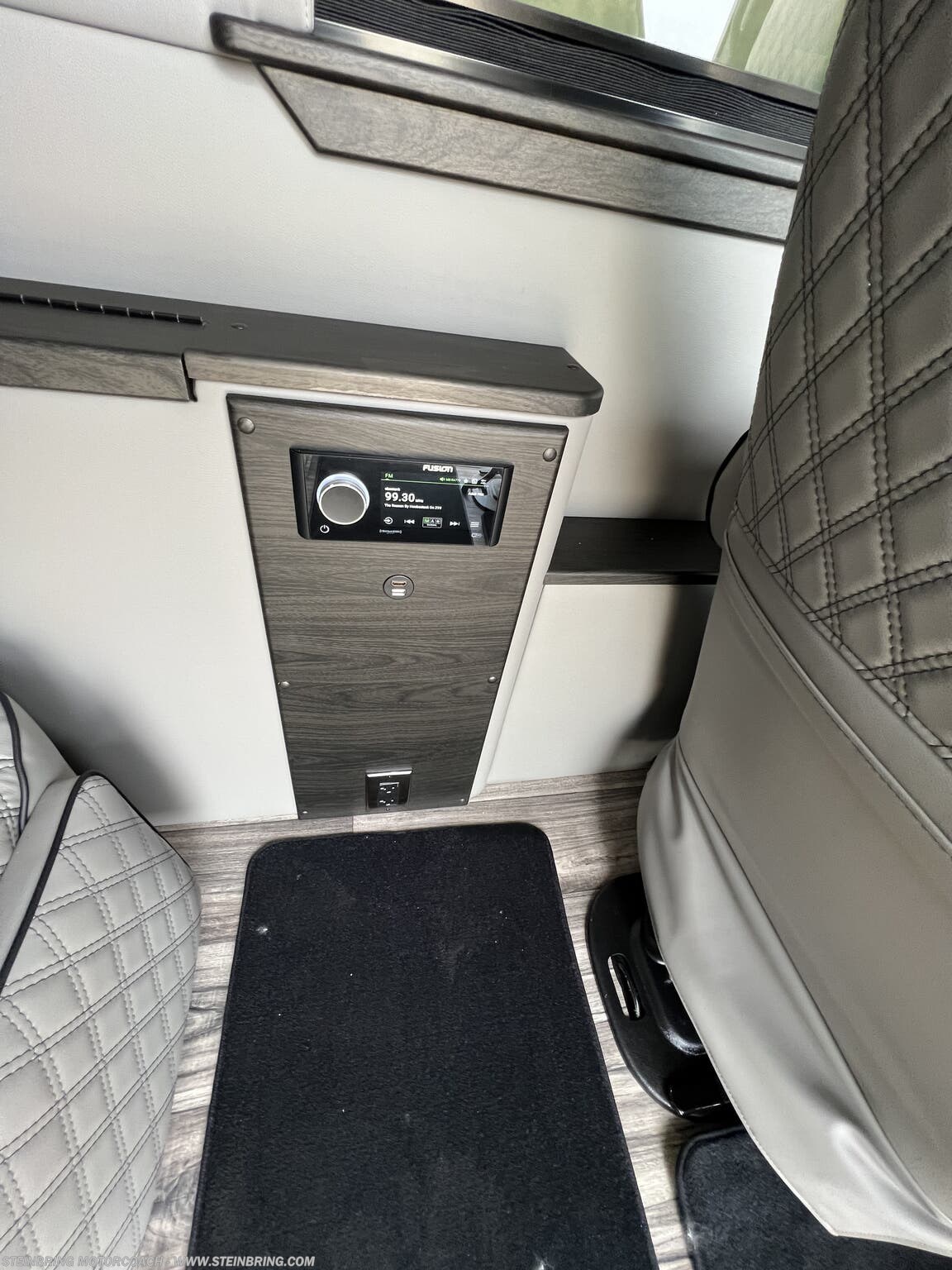 2023 Midwest Luxe Cruiser D6