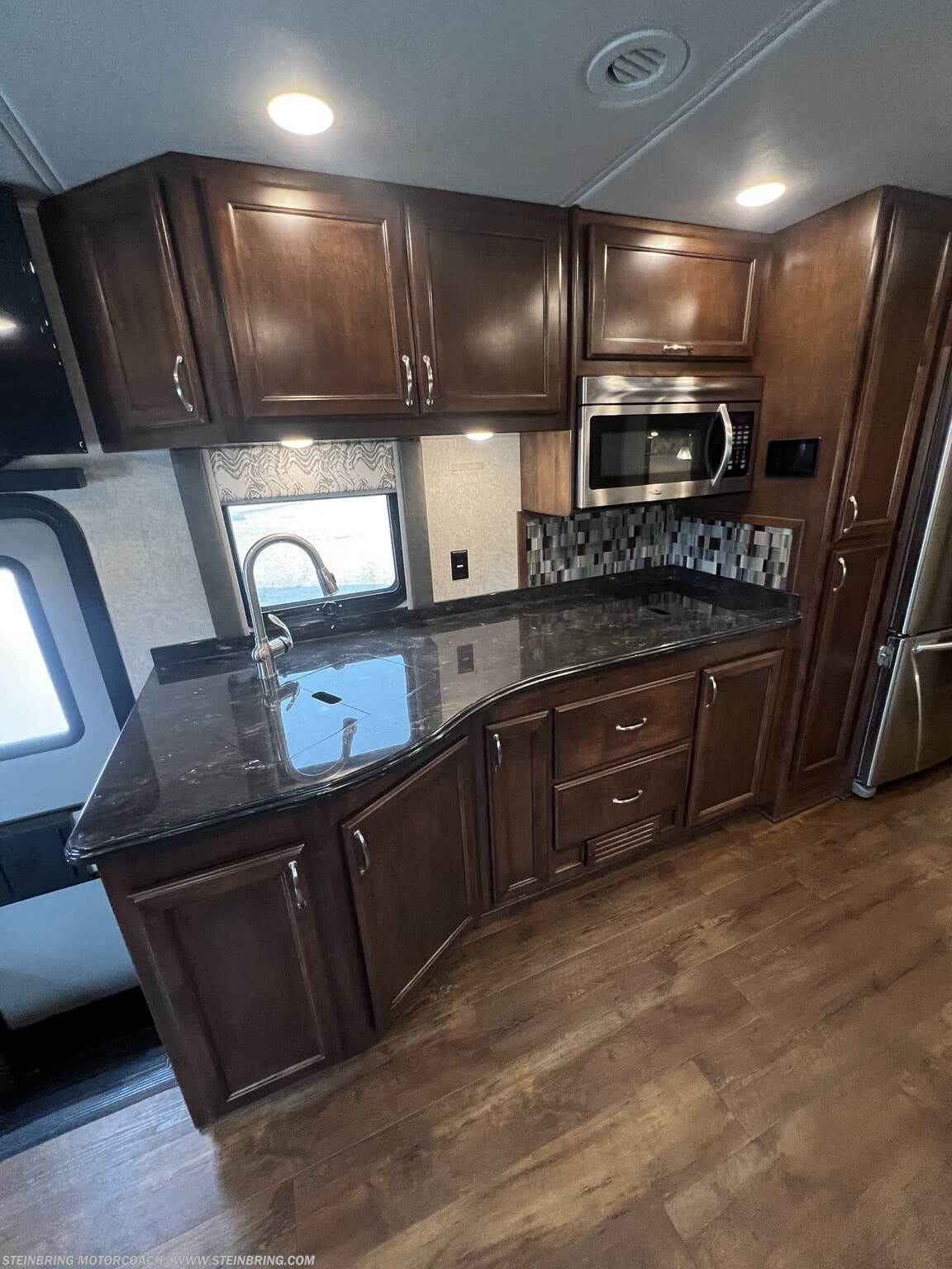 2020 Renegade RV Verona 40VBH