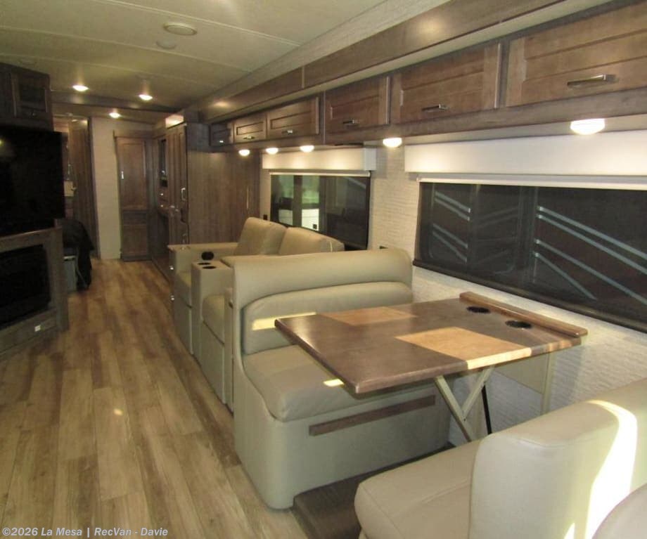 2021 Winnebago Forza 38F RV for Sale in Davie, FL 33314 | FP197066 ...