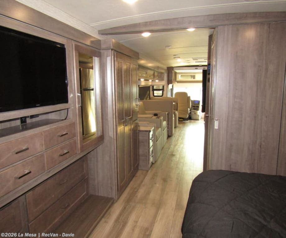 2021 Winnebago Forza 38F RV for Sale in Davie, FL 33314 | FP197066 ...