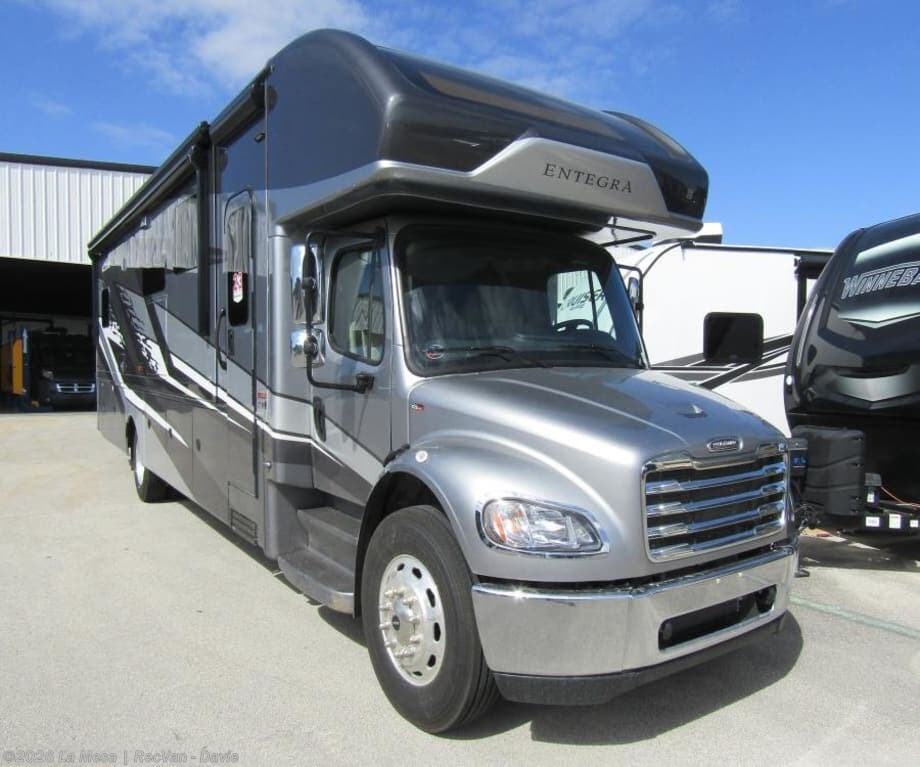 2024 Entegra Coach Accolade 37M RV for Sale in Davie, FL 33314 ...