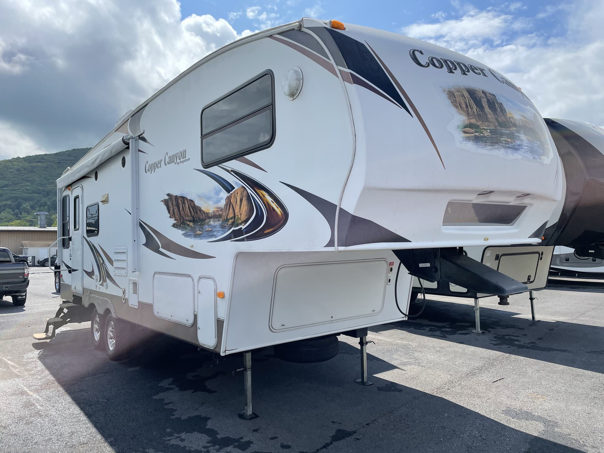 2010 Keystone Copper Canyon 252FWRLS