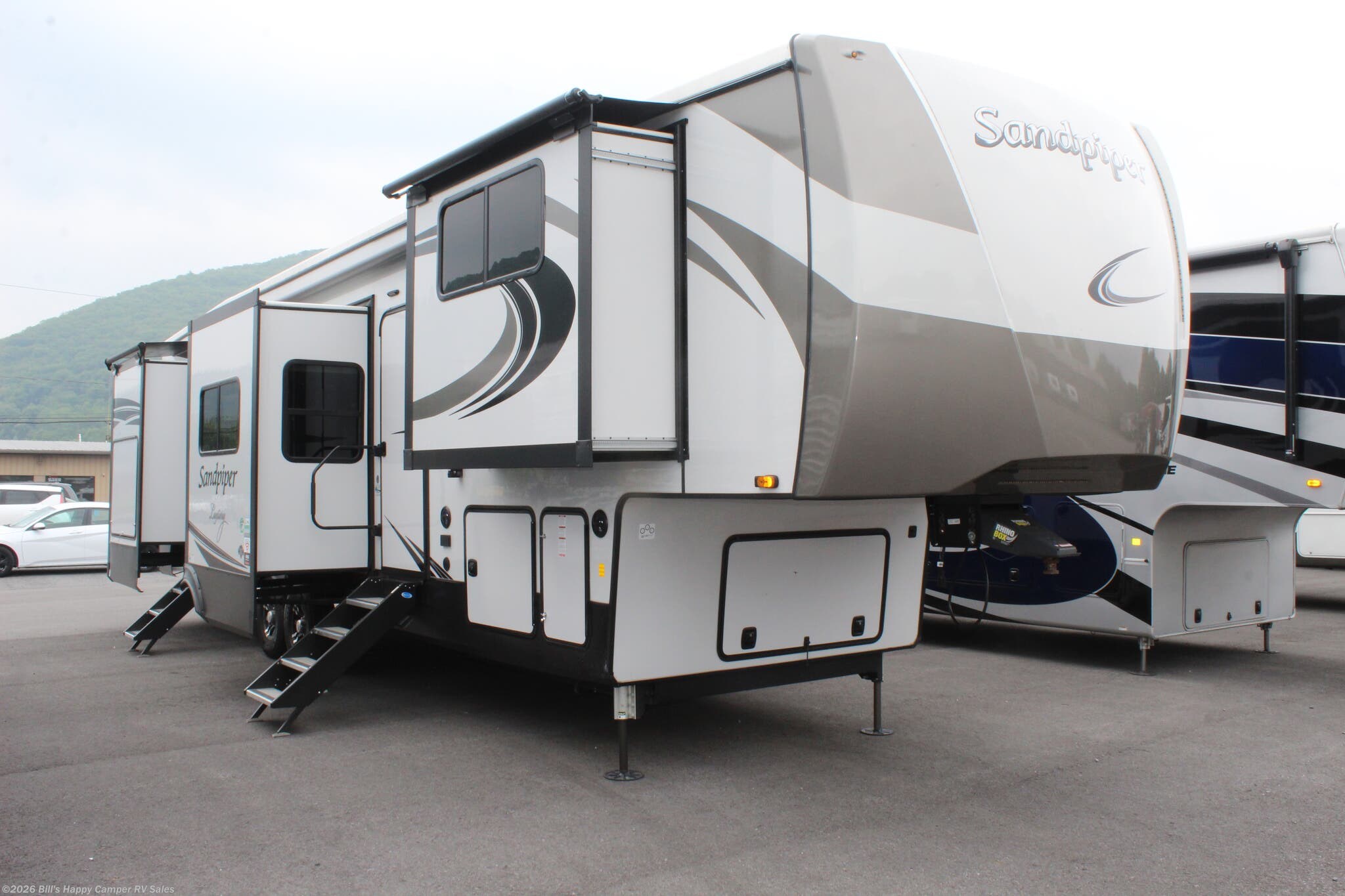 2023 Forest River Sandpiper Luxury 38FKOK