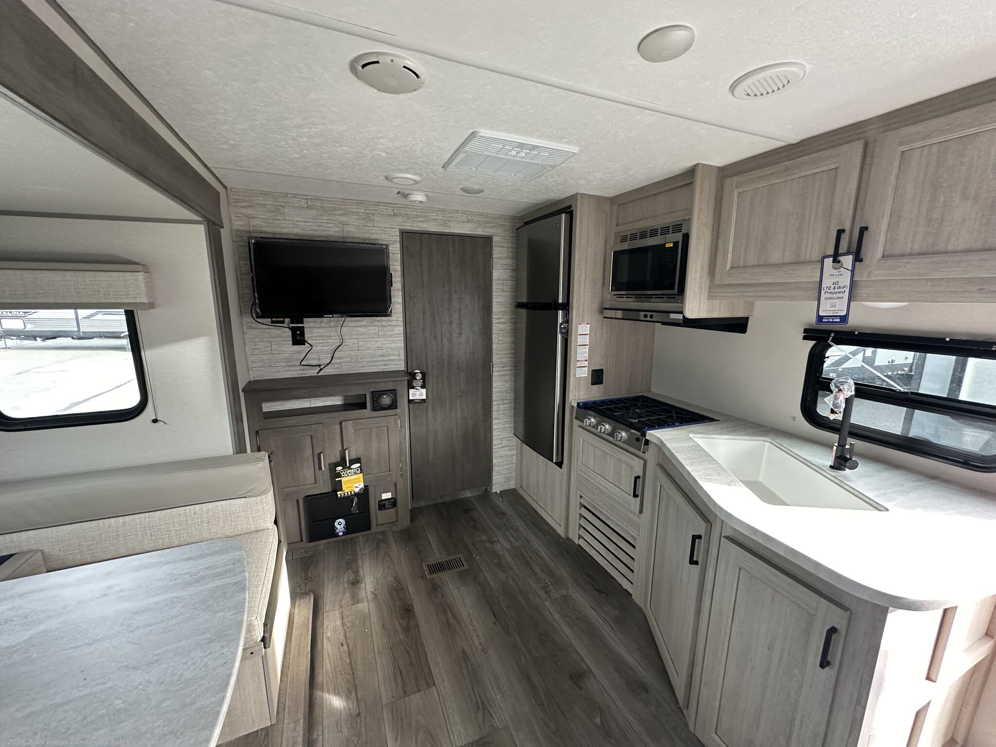 2024 Coachmen Catalina Summit Series 8 231MKS