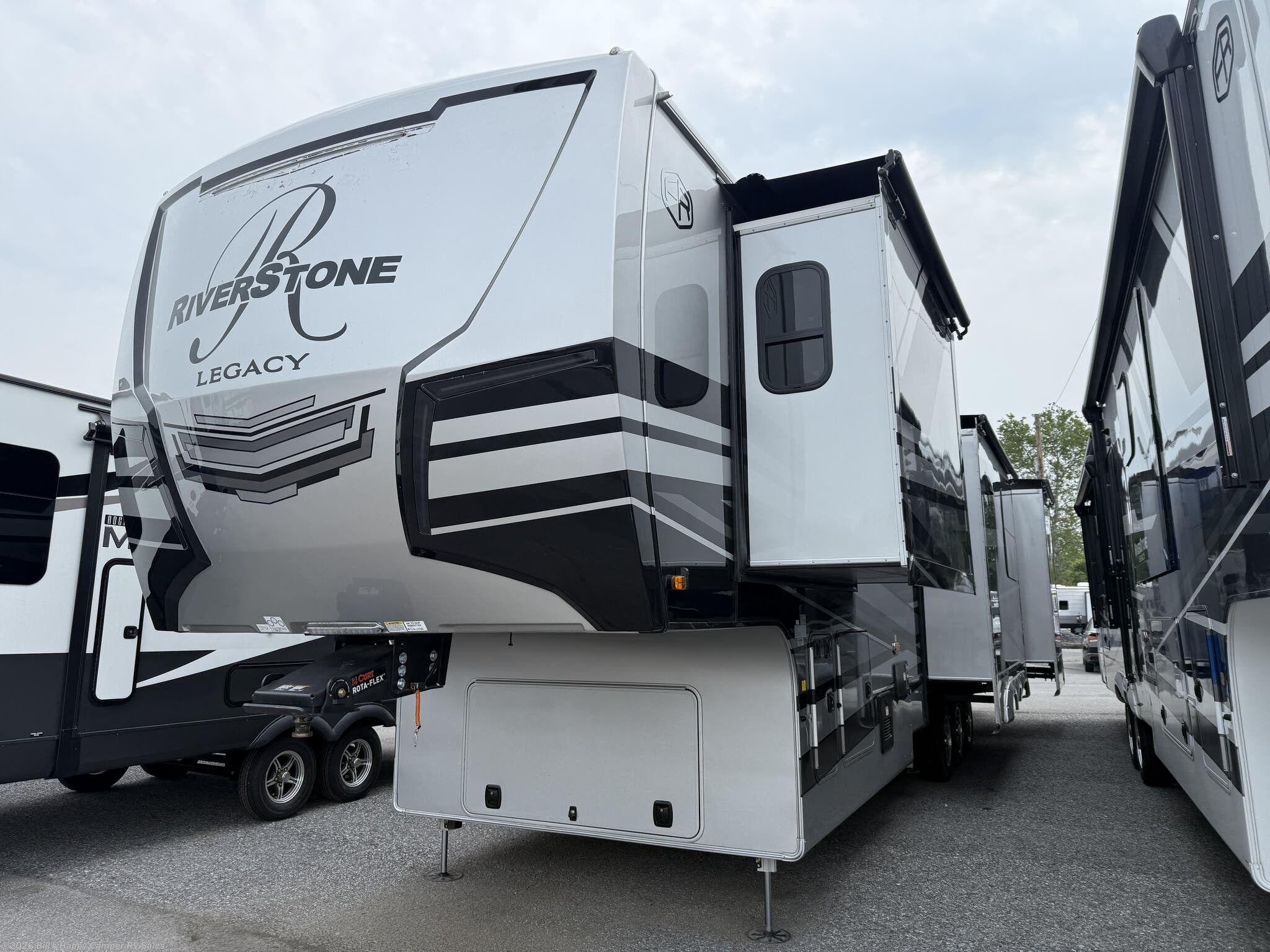 2025 Forest River RiverStone 44DBL #005042 - For Sale in Mill Hall, PA