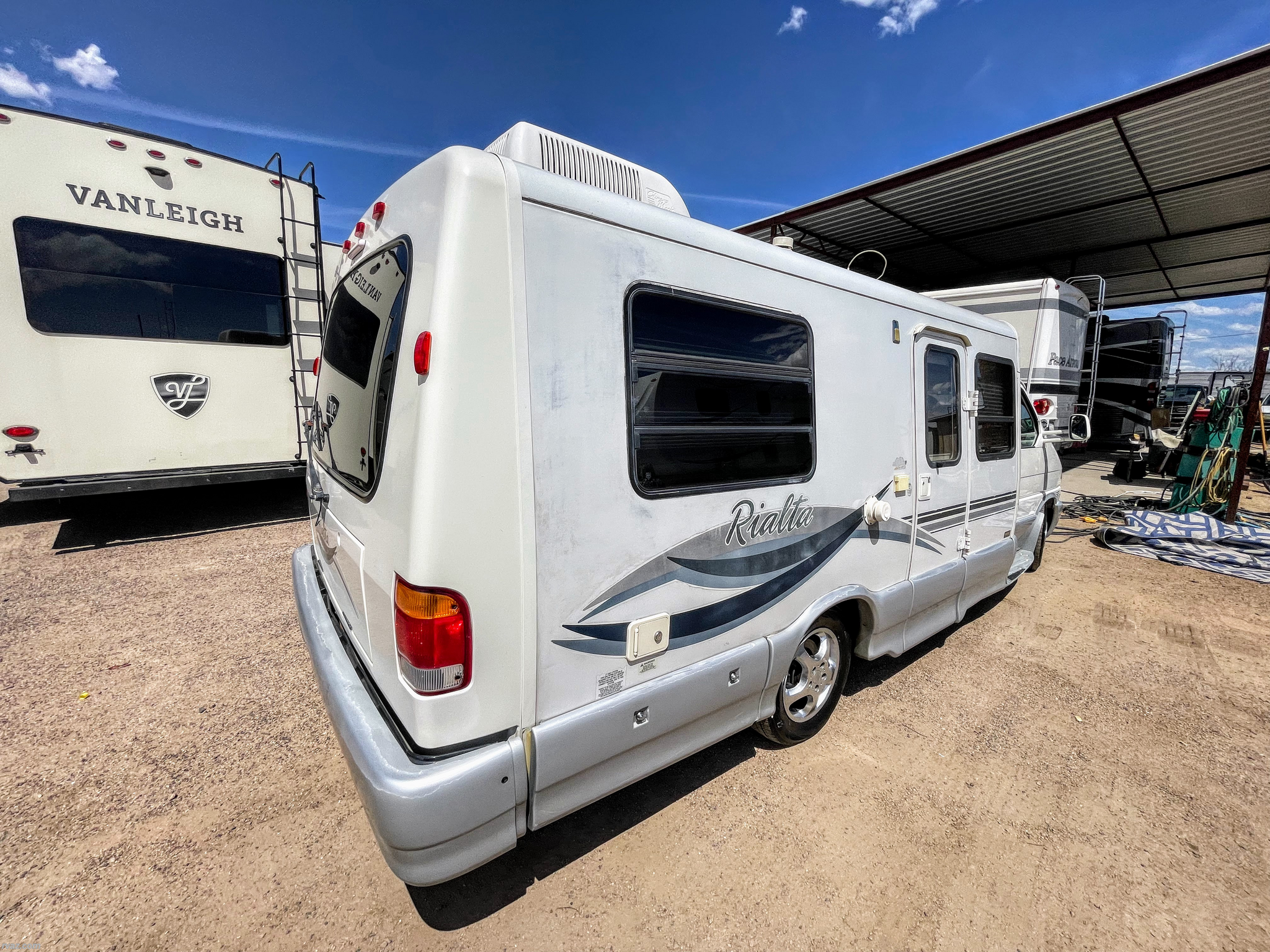 2003 Winnebago Rialta 22QD #Y2433 - For Sale in Mesa, AZ