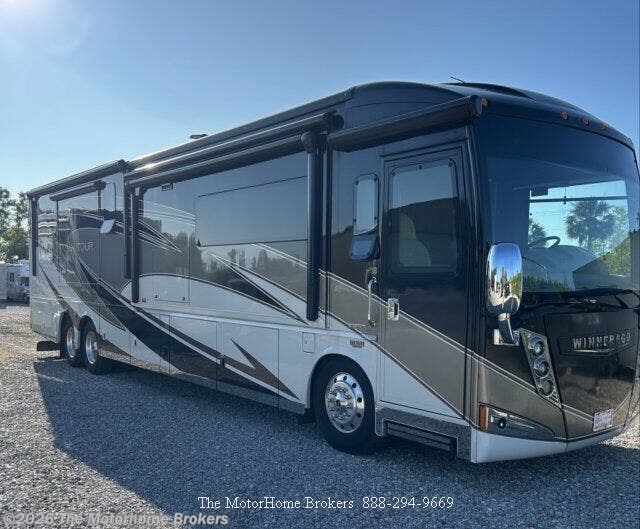 2016 Winnebago Tour 42QD (in Frederick, MD) RV for Sale in Salisbury ...