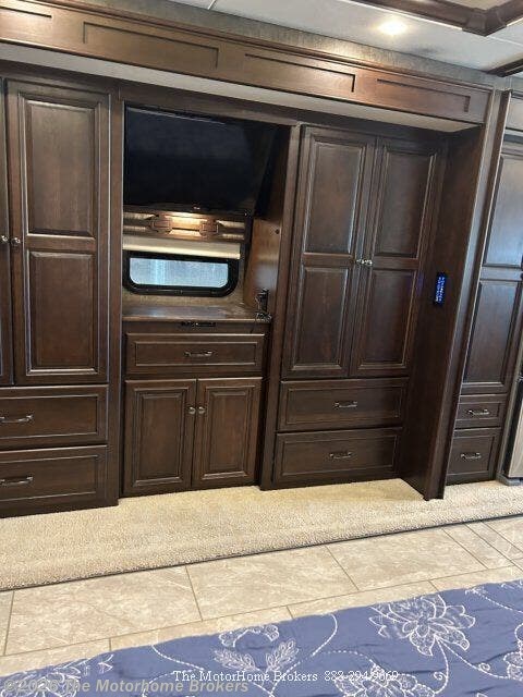 2016 Winnebago Tour 42QD (in Frederick, MD) RV for Sale in Salisbury ...