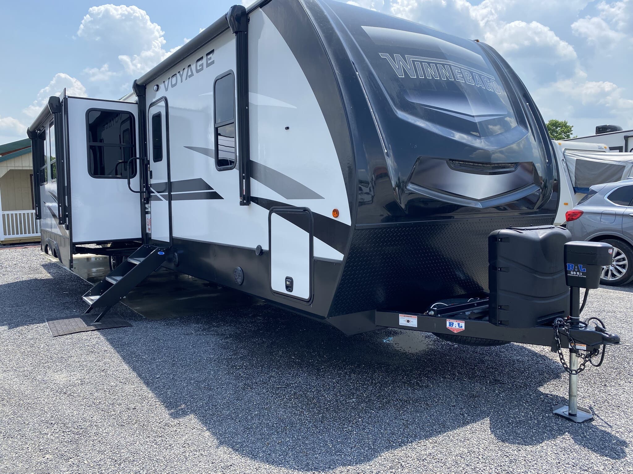 2022 Winnebago Voyage V3538BR