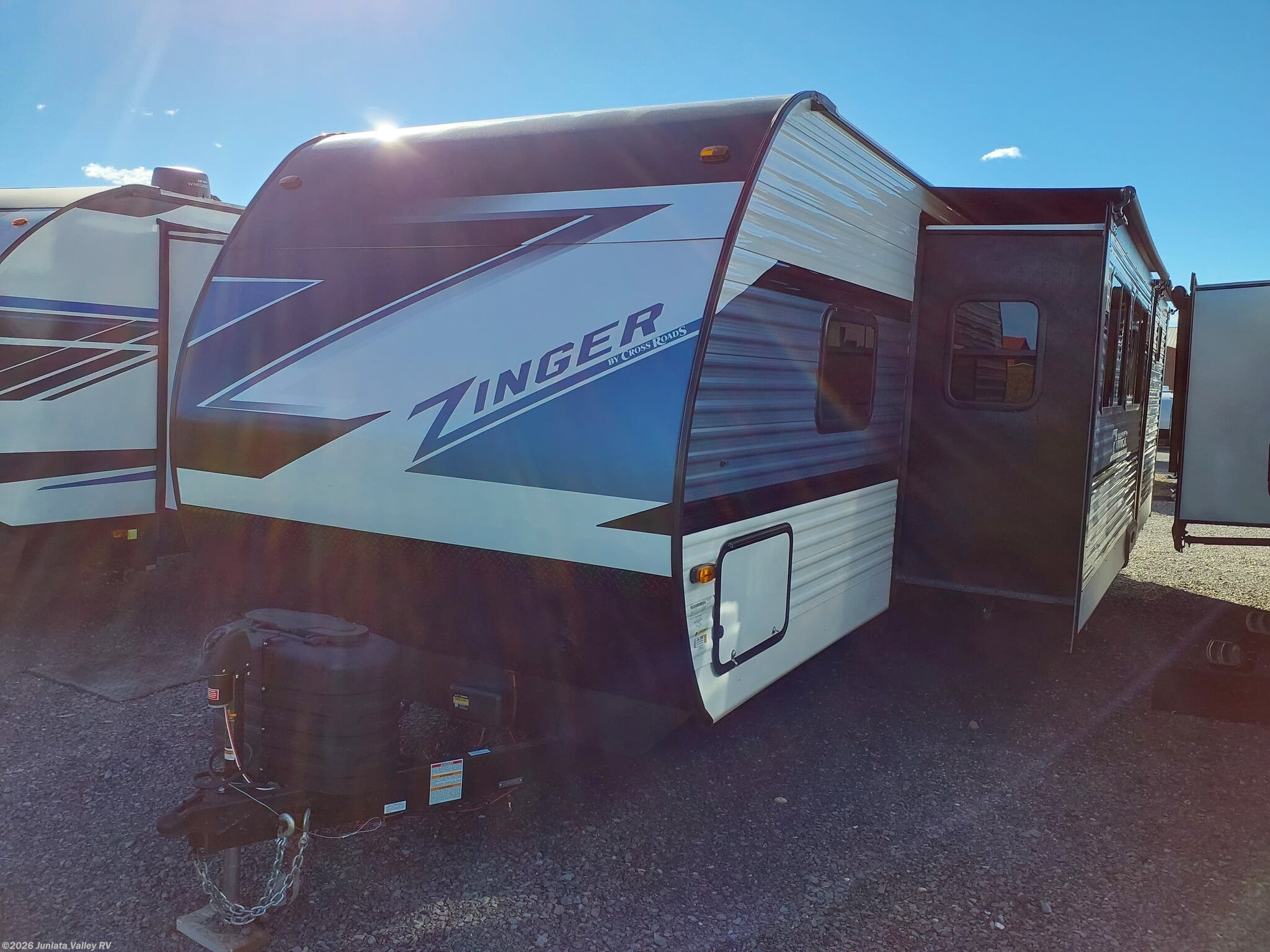 2025 CrossRoads Zinger 328SB