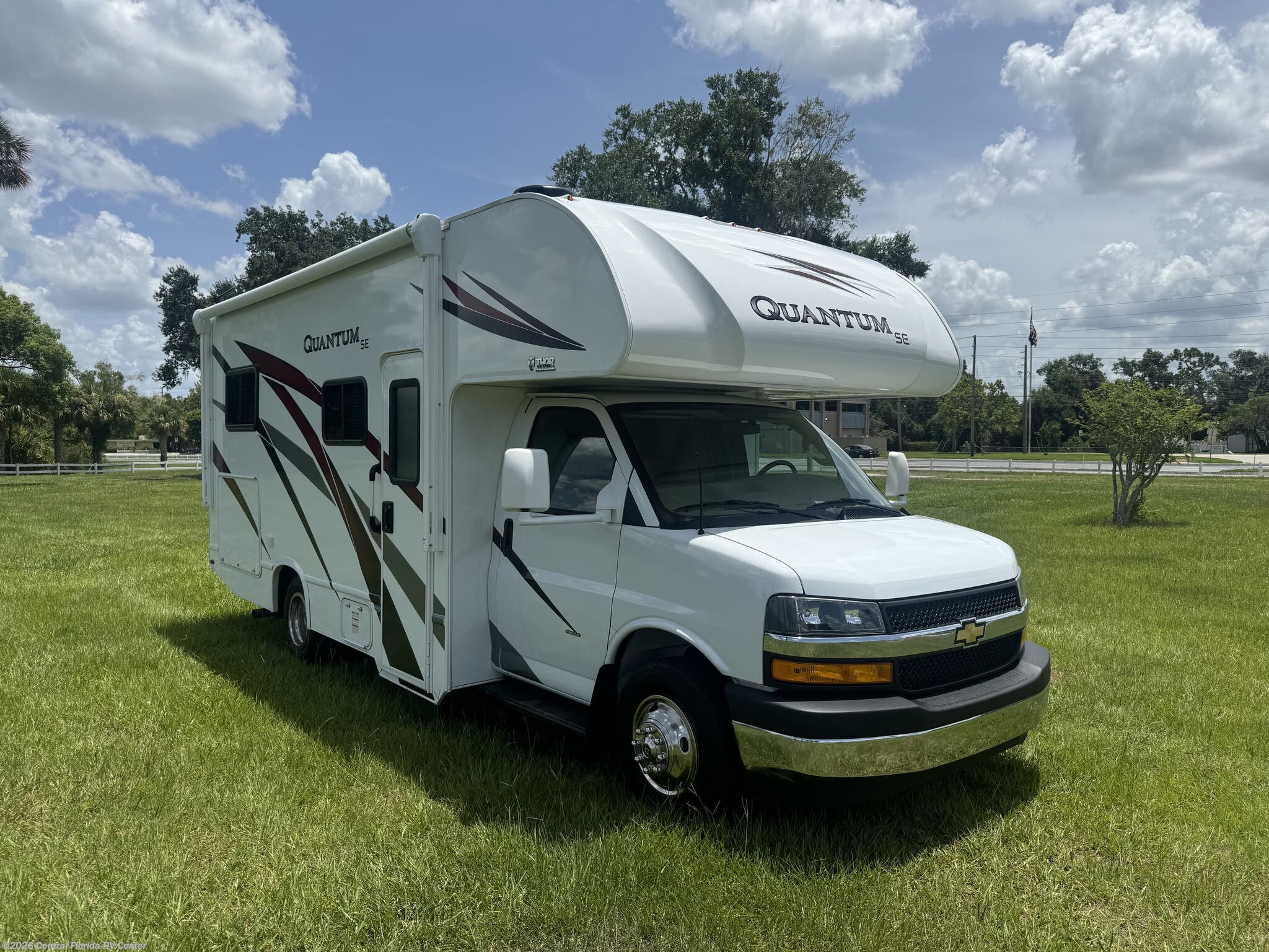 2024 Thor Motor Coach Quantum LC22