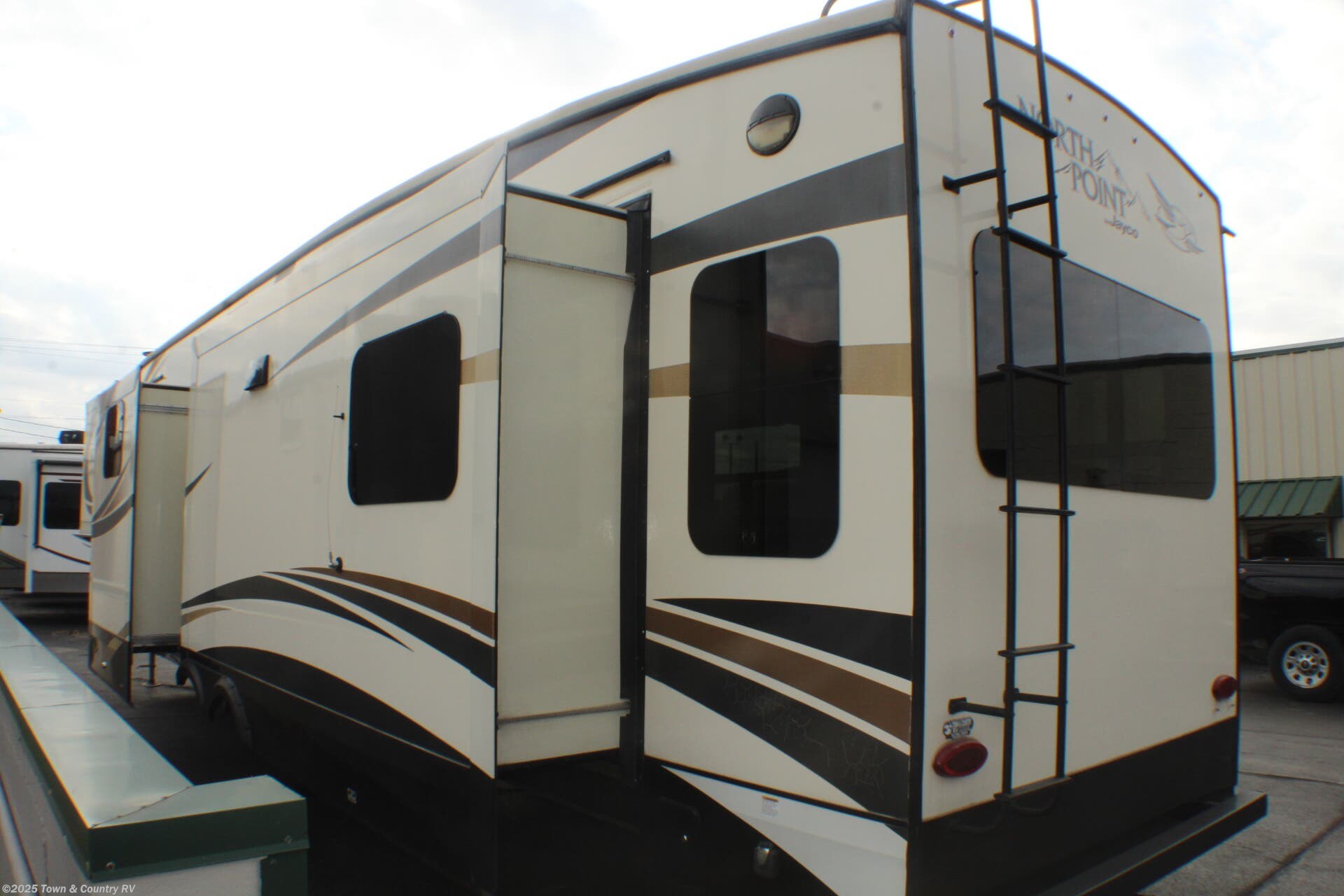2017 Jayco North Point 377RLBH RV for Sale in Clyde, OH 43410 | 6337 ...