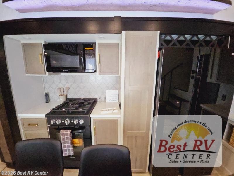 2025 Forest River Wildwood Heritage Glen ROOST43 RV for Sale in Turlock ...