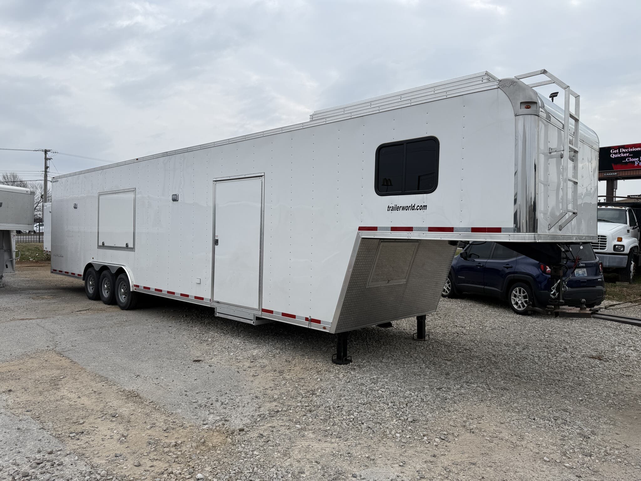 2025 Vintage Trailers Outlaw 8.5' x 42' Tri-Axle GN Race Trailer w ...