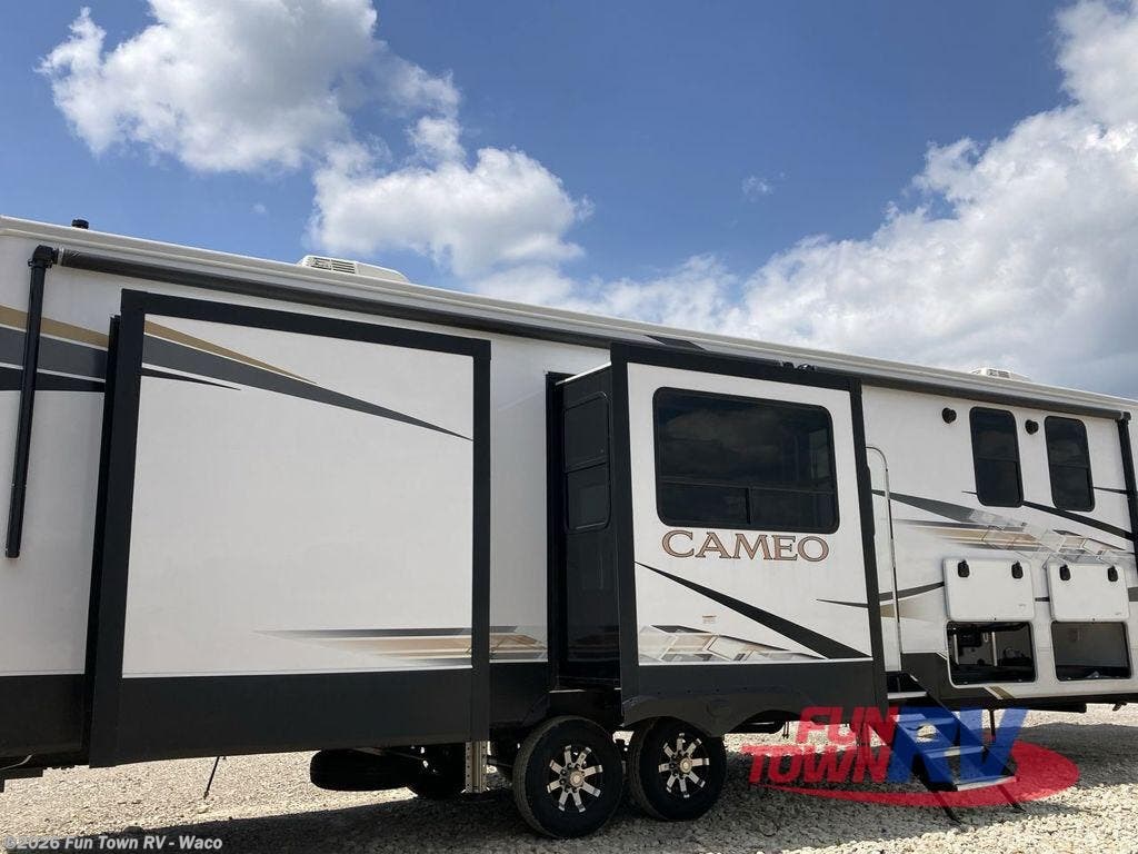 2023 CrossRoads Cameo CE3975CK RV for Sale in Hewitt, TX 76643 | 195177 ...