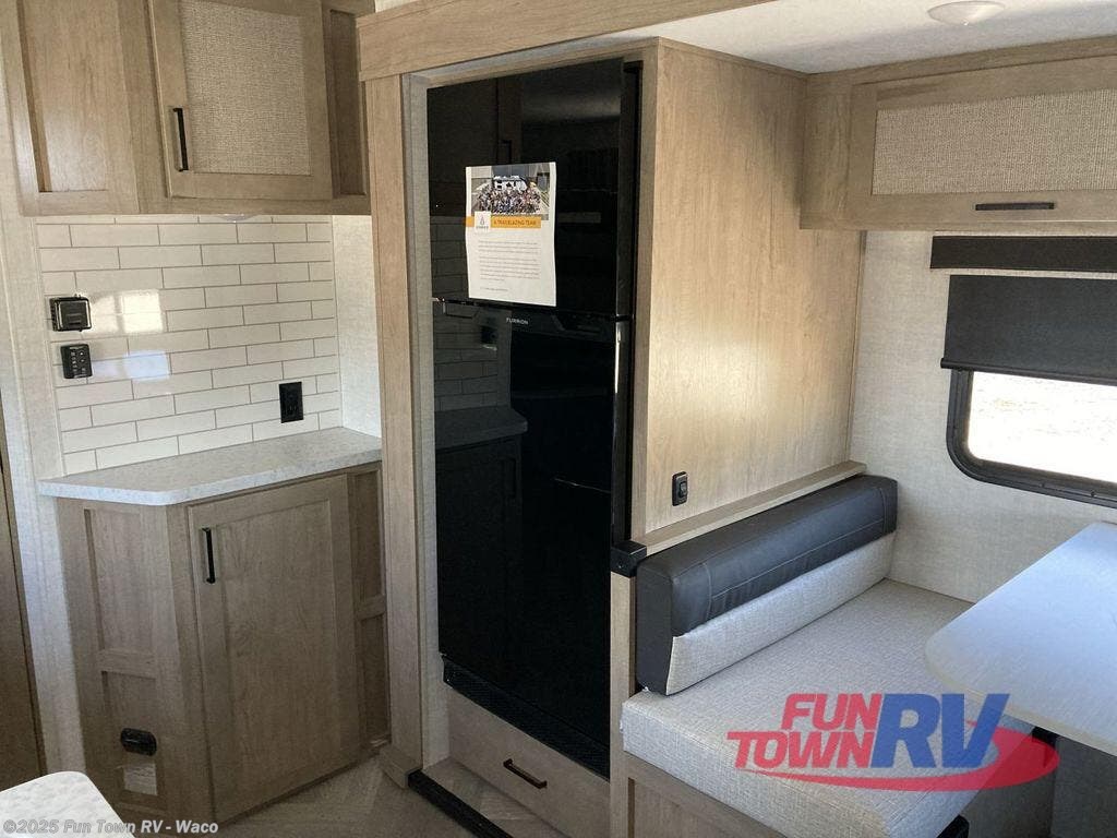 2024 Ember RV E-Series 22ETS RV for Sale in Hewitt, TX 76643 | 200475 ...