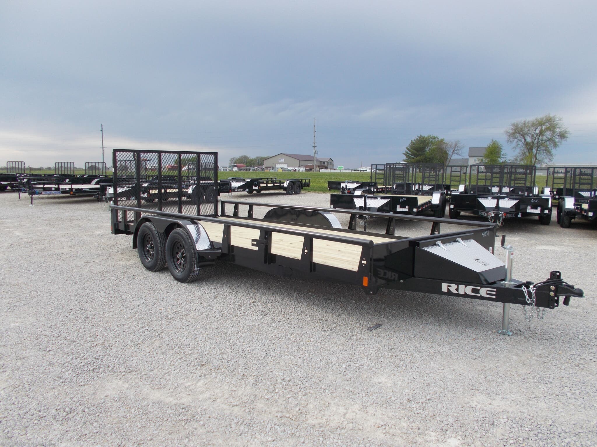 2020 Rice Trailers Tandem Pipe Top Rail 82X18' Utility Trailer Fold In ...