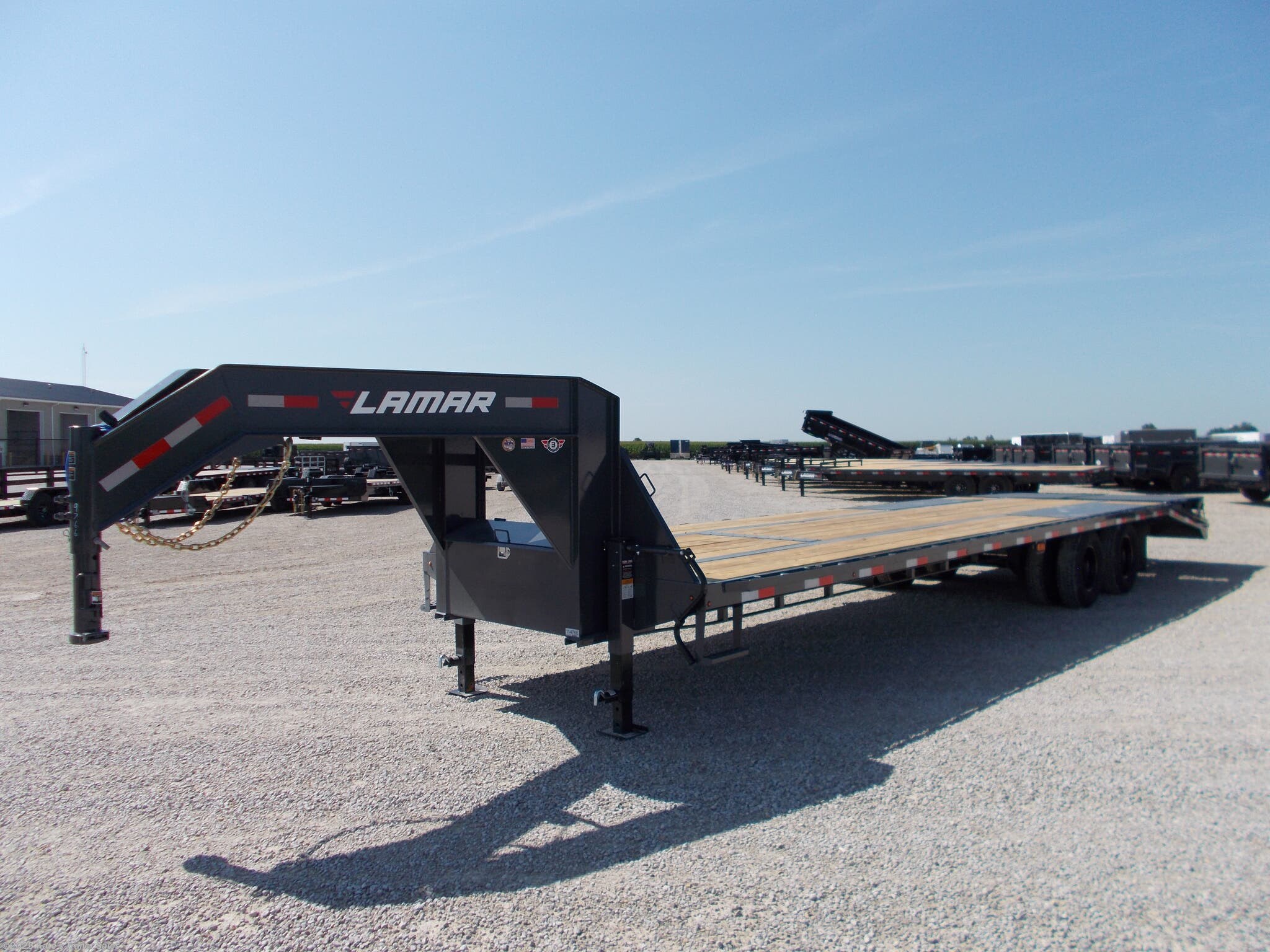 2023 Lamar 102X32' Gooseneck Trailer 24K Rhino Ramps