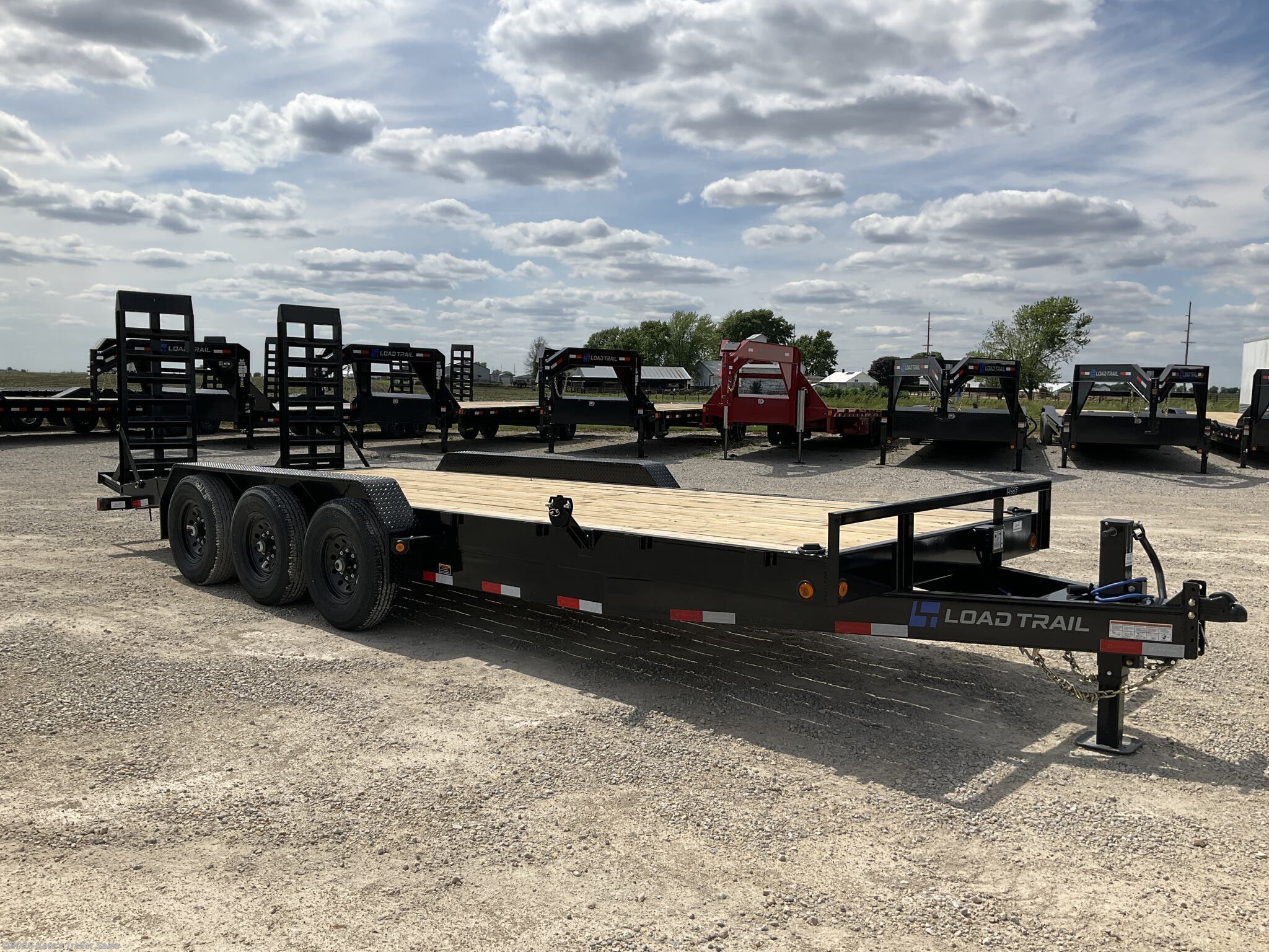2026 Load Trail 83X22' Equipment Trailer / 21,000 LB GVWR