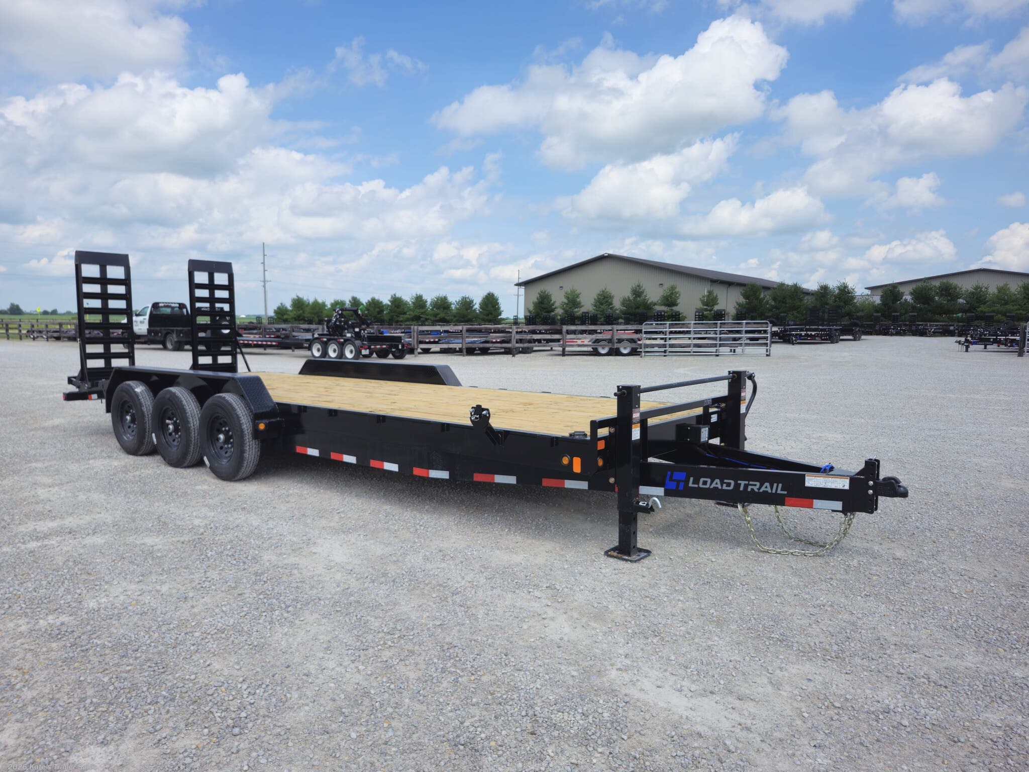 2026 Load Trail 83X24' Equipment Trailer / 21K GVWR / 24" Ramps