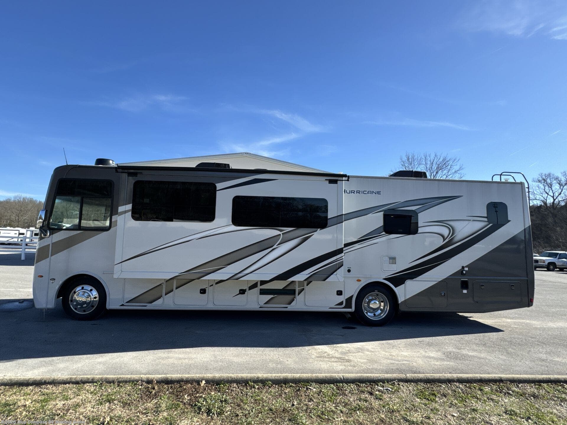 2023 Thor Motor Coach Hurricane 35M RV for Sale in Bowling Green, KY ...