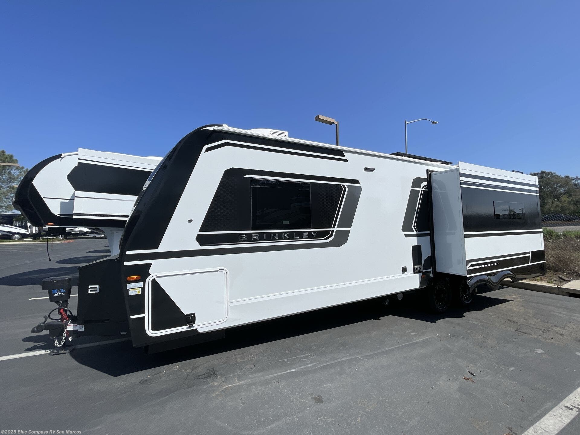 2024 Brinkley RV Model Z Air 295 RV for Sale in San Marcos, CA 92069 | T84166 | RVUSA.com ...