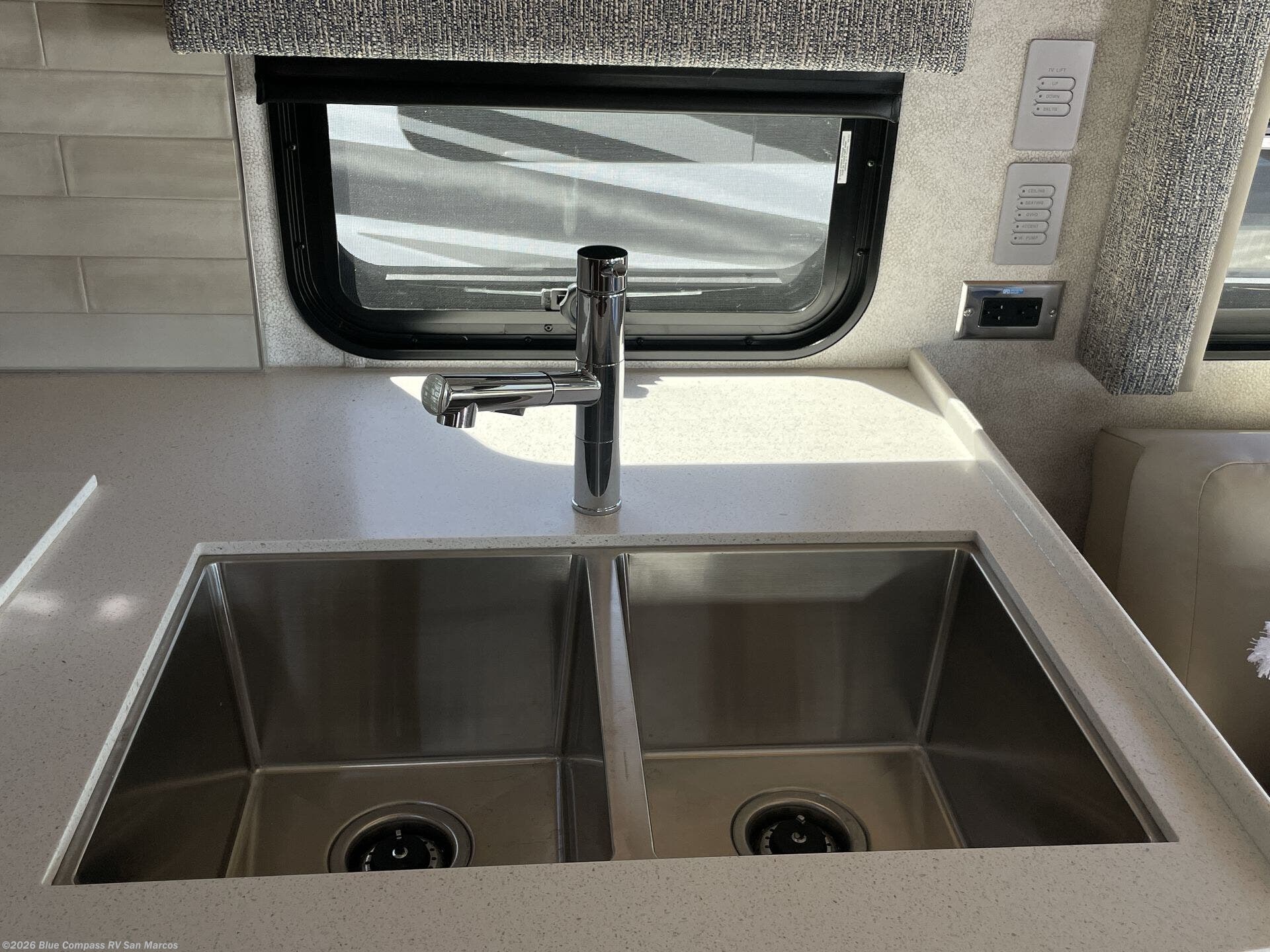 2024 Newmar Bay Star 3423 RV for Sale in San Marcos, CA 92069 | M84129 ...