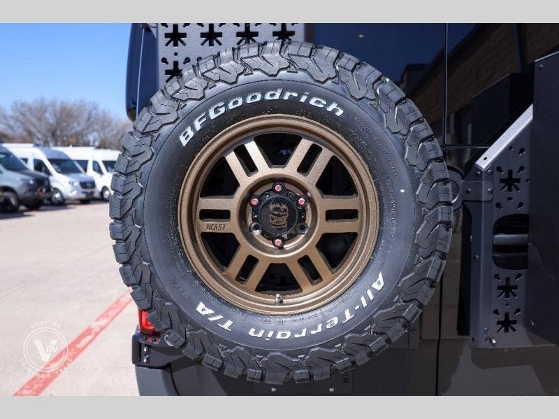 2024 Storyteller Overland Beast MODE Storyteller Overland Vandit RV for ...