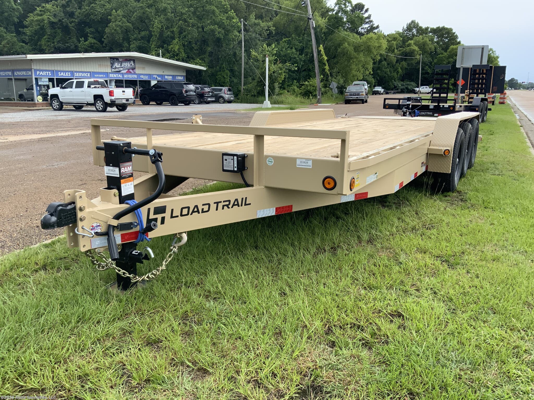 2025 Load Trail CH 83X22 Equipment Trailer w/MAX Ramps 21K GVWR