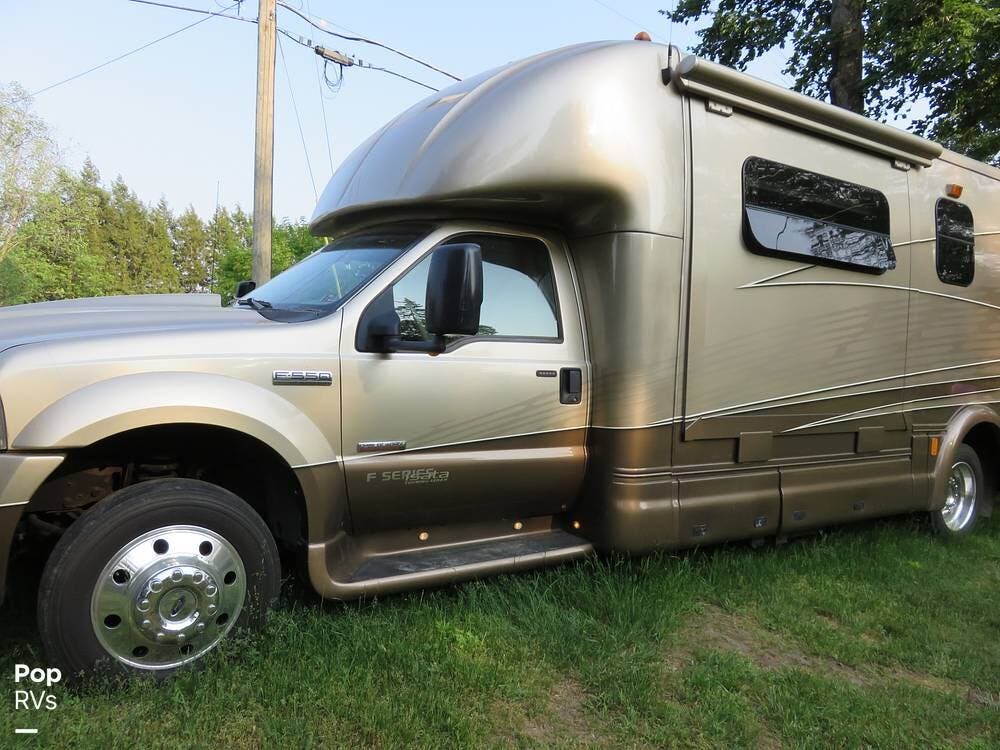 2006 Dynamax Corp Isata IF310 RV for Sale in Windsor, CT 06095 | 245070 ...