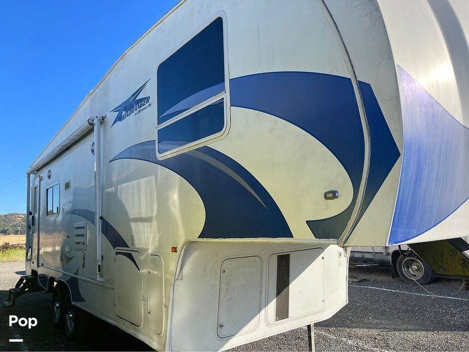 2009 Extreme Roadranger Road Ranger 299FR RV for Sale in Novato, CA ...