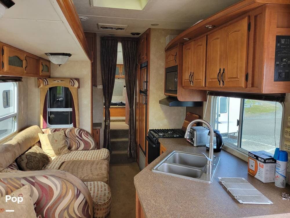 2009 Extreme Roadranger Road Ranger 299FR RV for Sale in Novato, CA ...