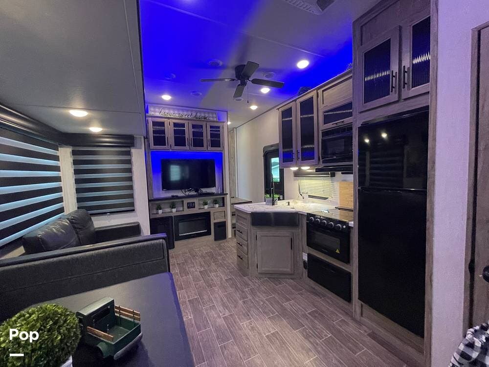 2022 Cherokee Arctic Wolf 321BH RV for Sale in Evansville, IN 47633 ...