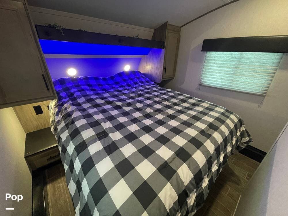 2022 Cherokee Arctic Wolf 321BH RV for Sale in Evansville, IN 47633 ...