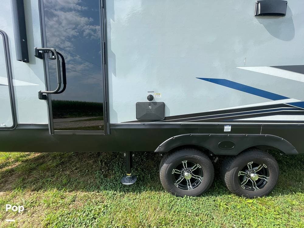 2022 Cherokee Arctic Wolf 321BH RV for Sale in Evansville, IN 47633 ...