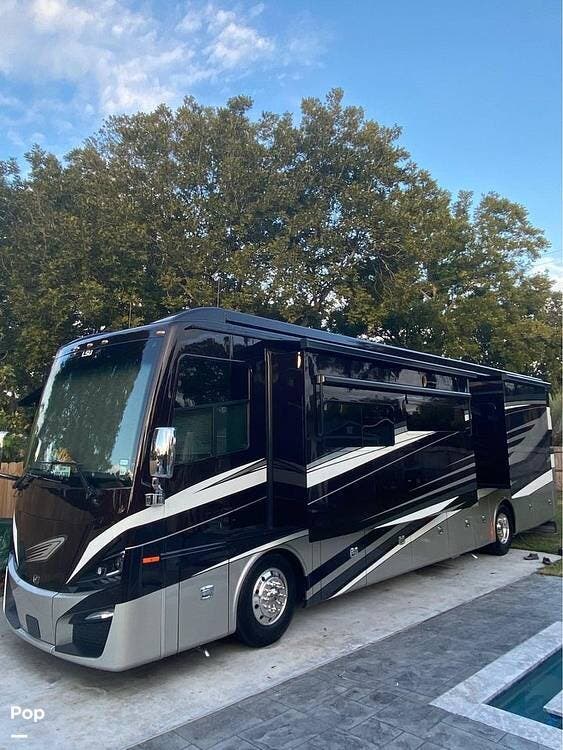 2022 Tiffin Phaeton 40IH #374062 - For Sale in Sarasota, FL