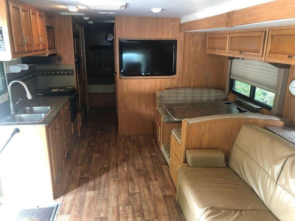 2012 Fleetwood Storm 32V #400610 - For Sale in Orlando, FL