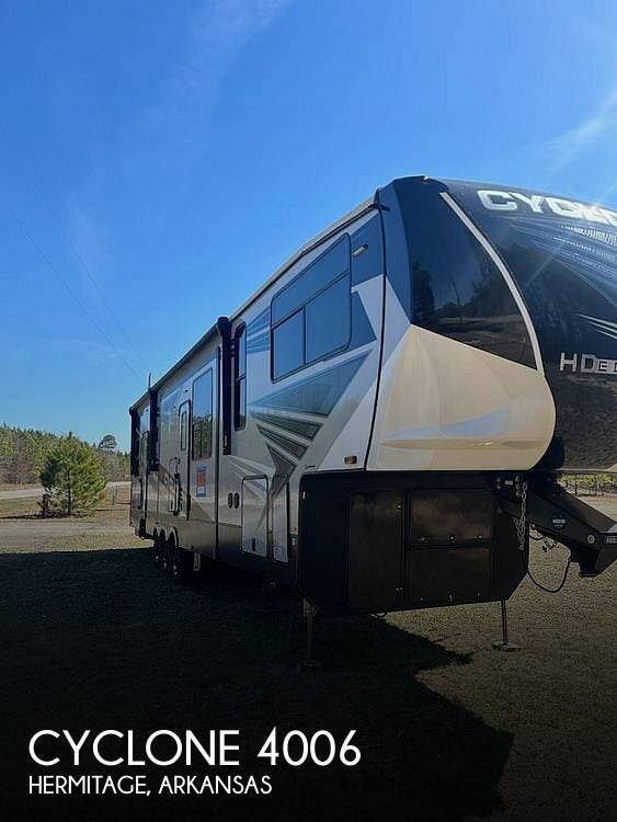 2022 Heartland Cyclone 4006 RV for Sale in Hermitage, AR 71647 | 408987 ...