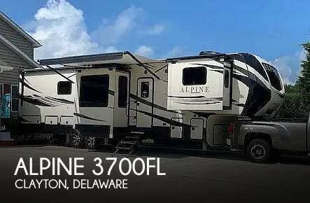 2019 Keystone Alpine 3700FL RV for Sale in Clayton, DE 19938 | 413347 ...