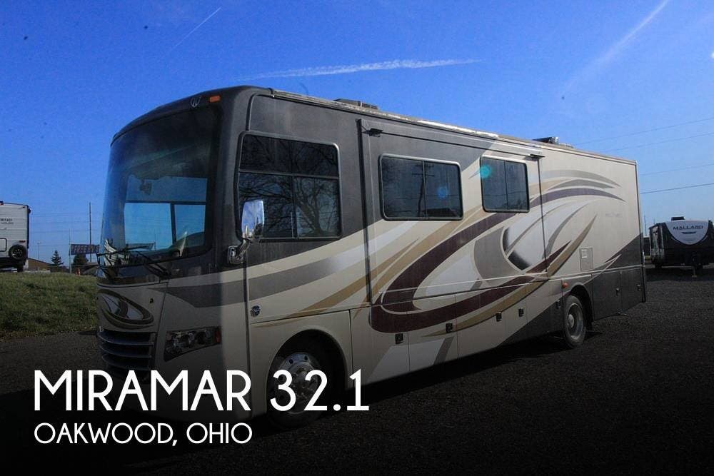 2014 Thor Motor Coach Miramar 32.1 RV for Sale in Oakwood, OH 45419 ...