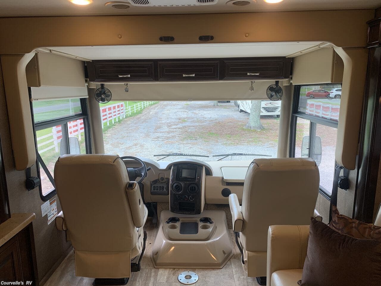 2017 Thor Motor Coach Challenger 37KT
