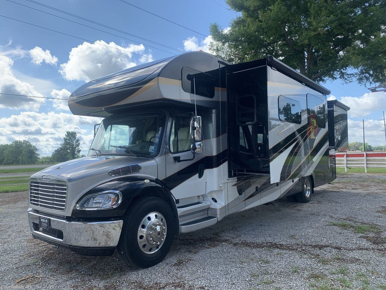 2018 Jayco Seneca 37HJ
