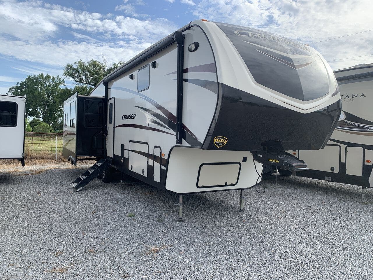 2018 CrossRoads Cruiser CR3451FB