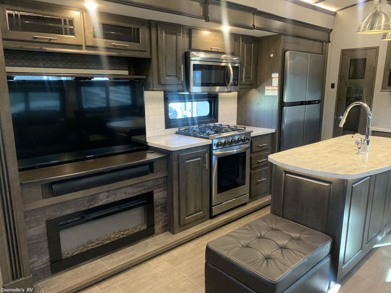 2020 Jayco Pinnacle 32 RLTS