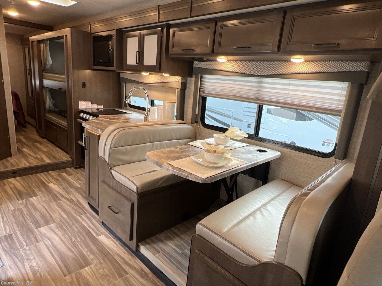 2021 Thor Motor Coach Four Winds 31ev