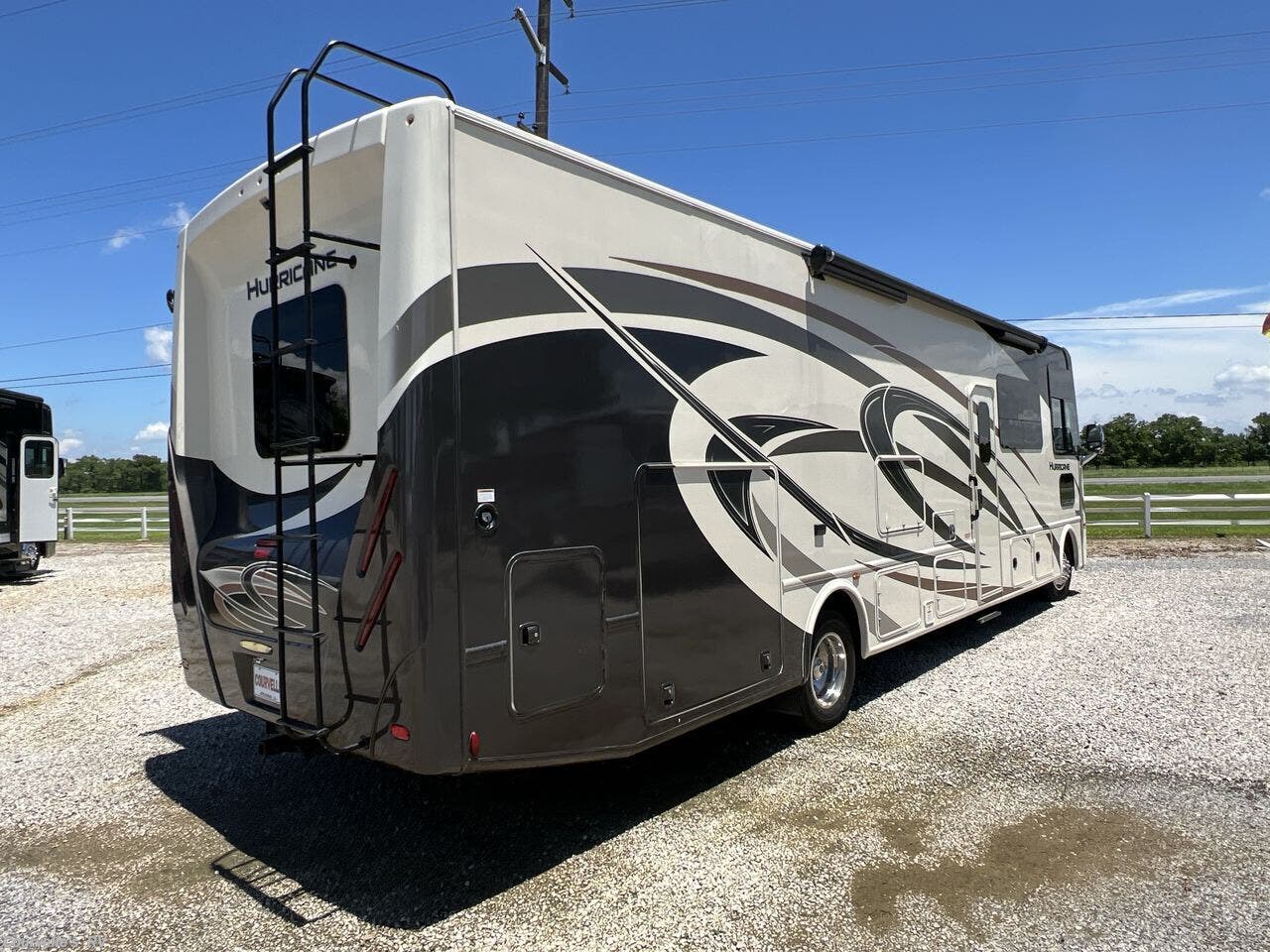 2019 Thor Motor Coach Hurricane 34J