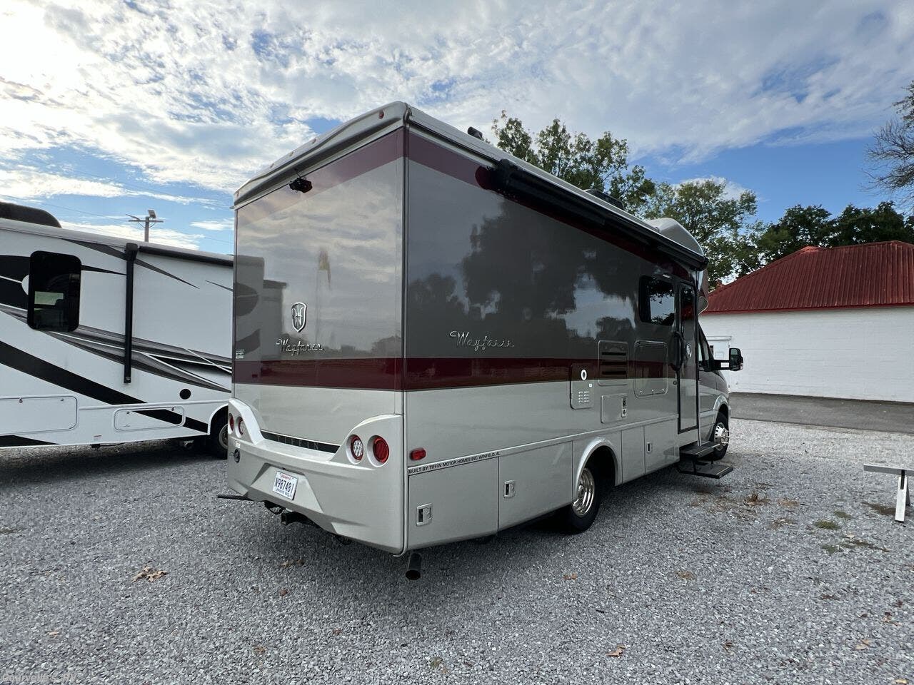 2019 Tiffin Wayfarer 24 FW