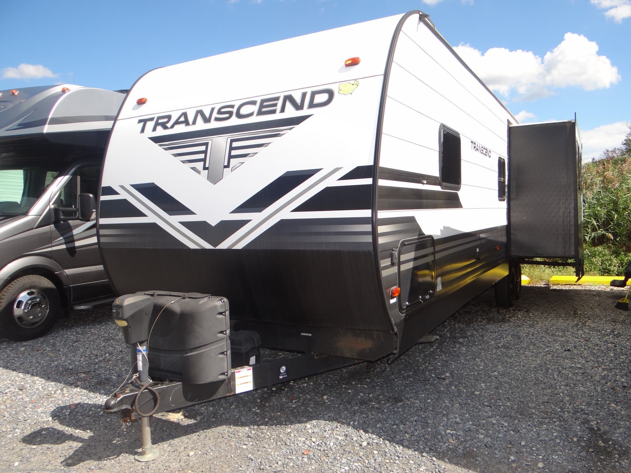 #TT14790 - 2019 Grand Design Transcend 28MKS Rear Kitchen, Theater ...